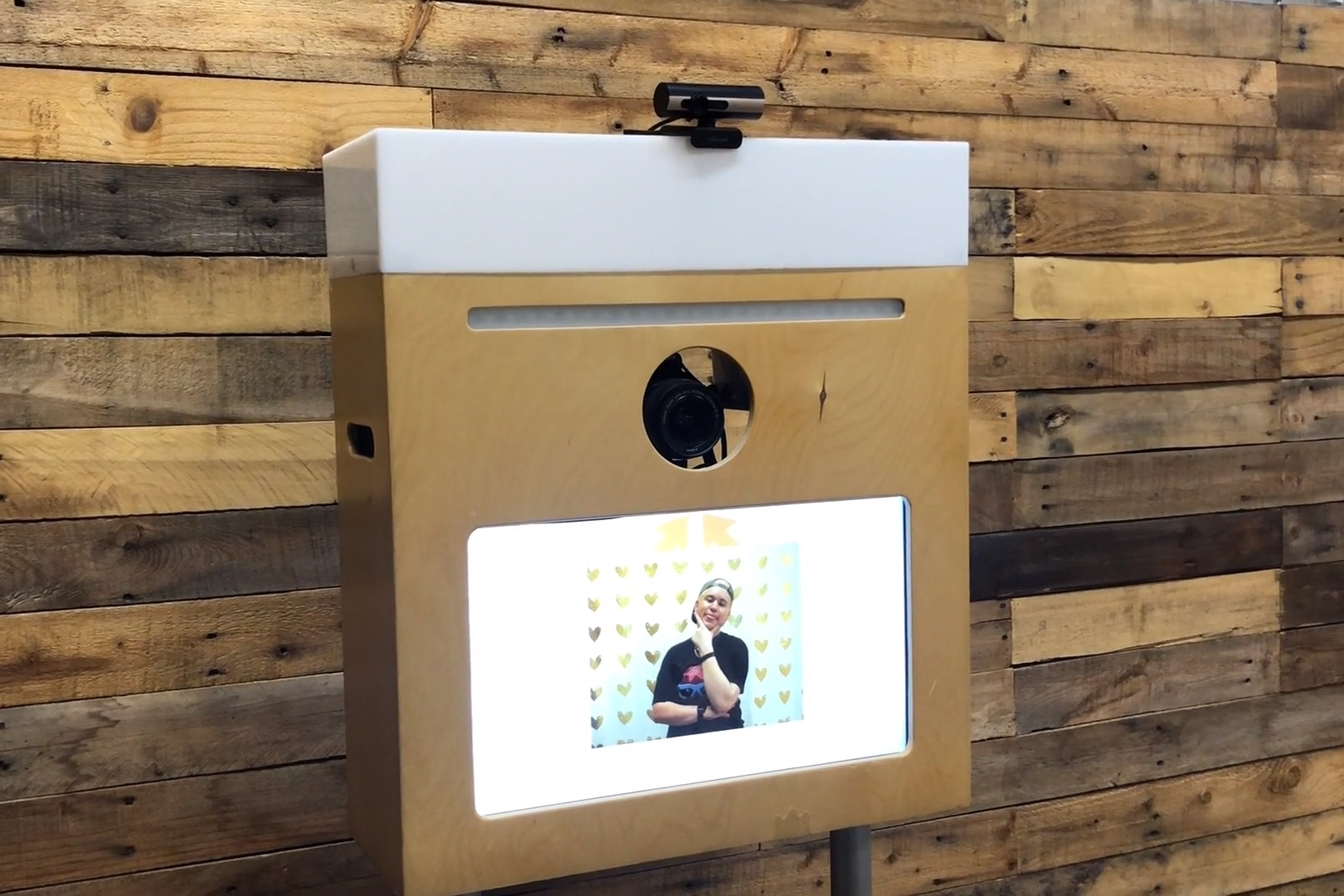 Introducing Our Touchless Photobooth - Giggle and Riot Funbooths